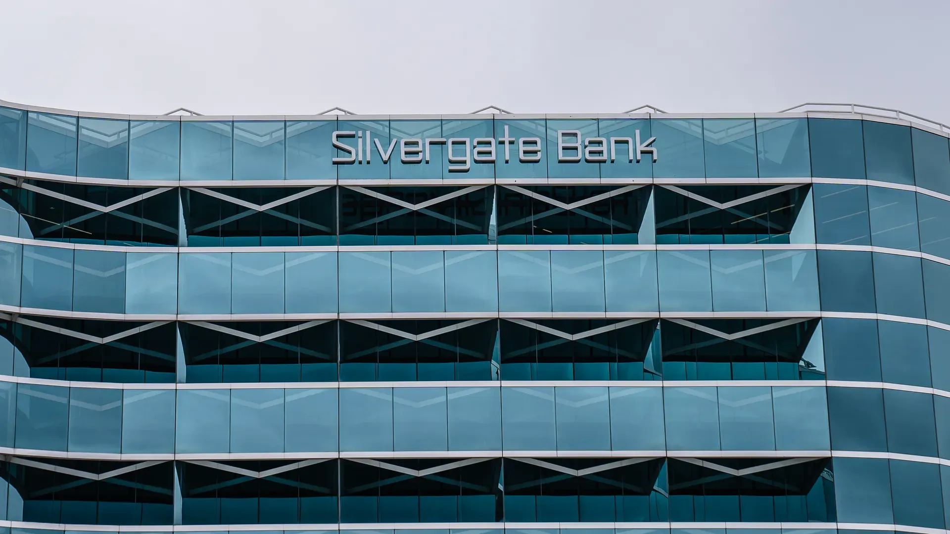 Following the Silvergate blowup, banks step up to serve crypto firms