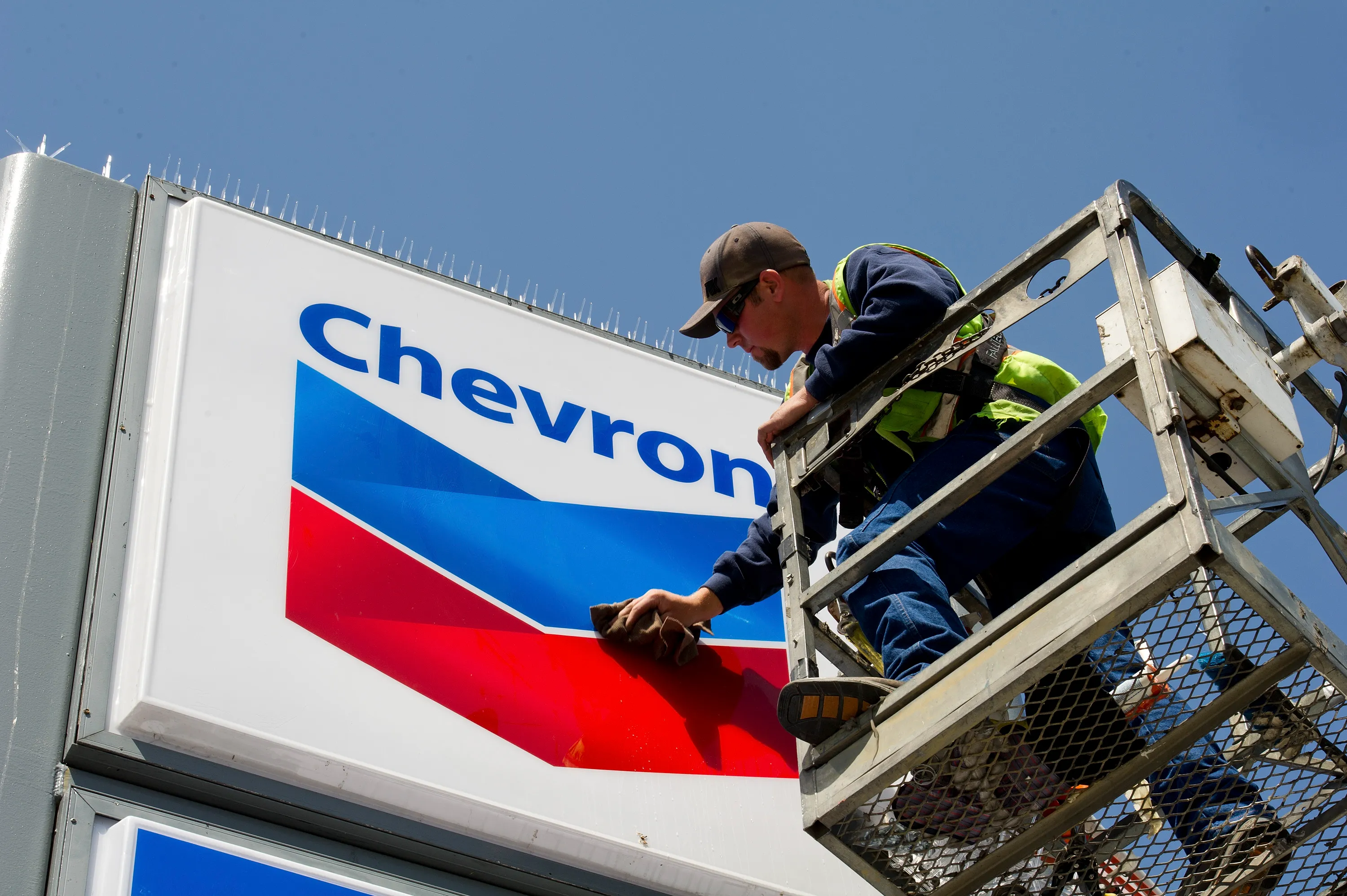 Chevron to Acquire Hess for $53 Billion in Latest Oil Megadeal