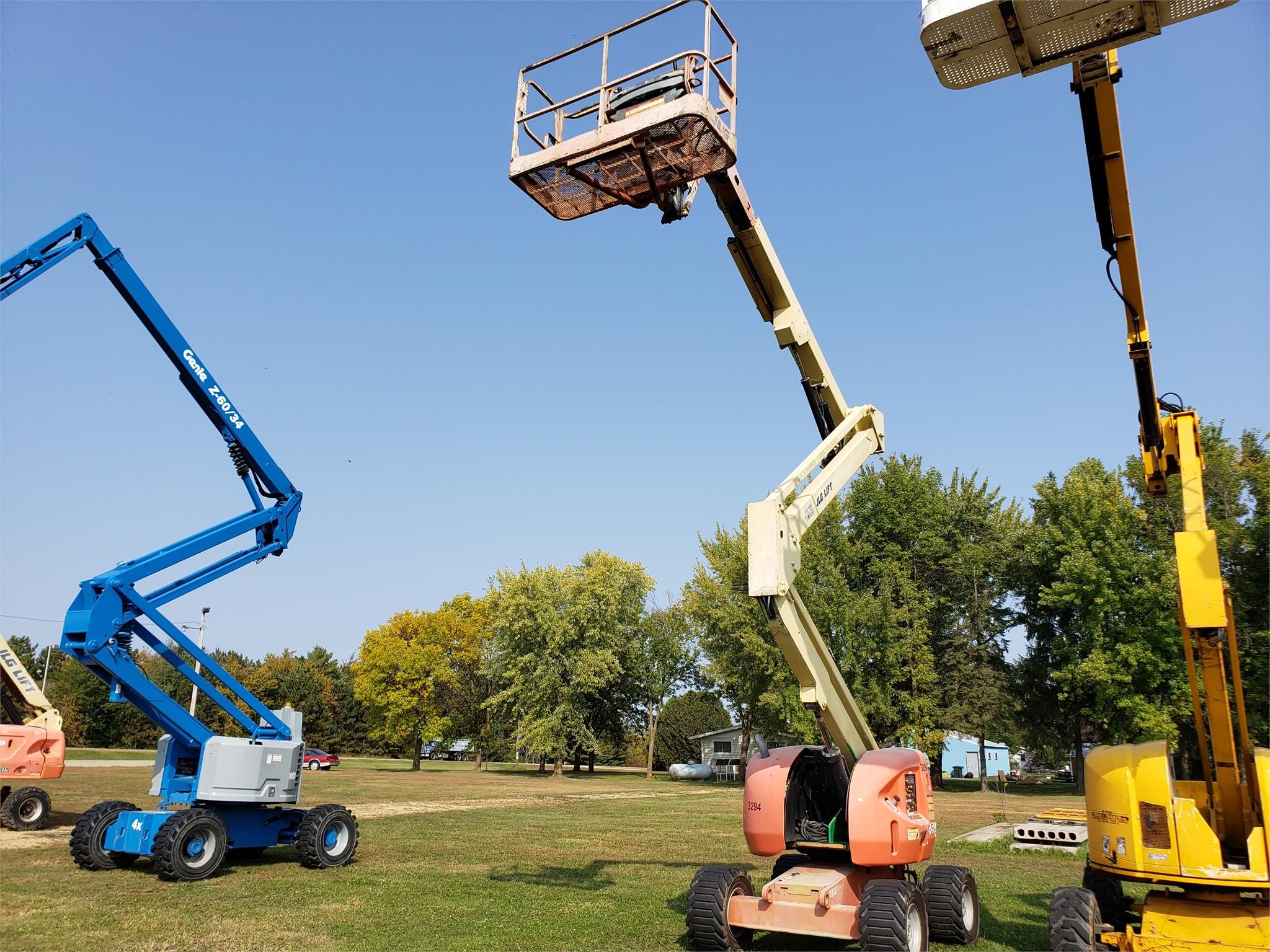 Different Types of Boom Lifts and Thier Uses