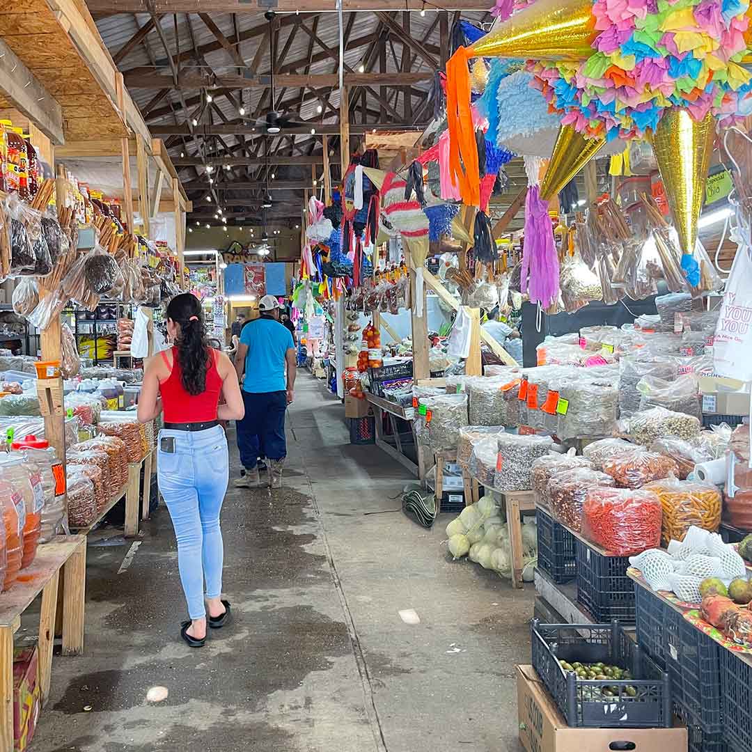 Azteca Farmers Market