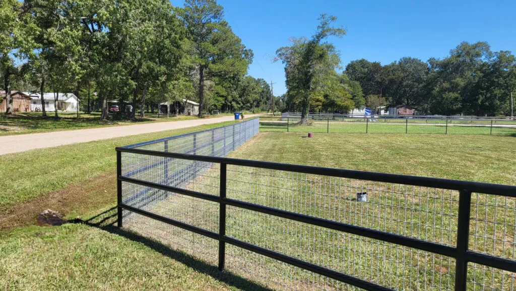 Pipe Fence Installation - Dallas-Fort Worth
