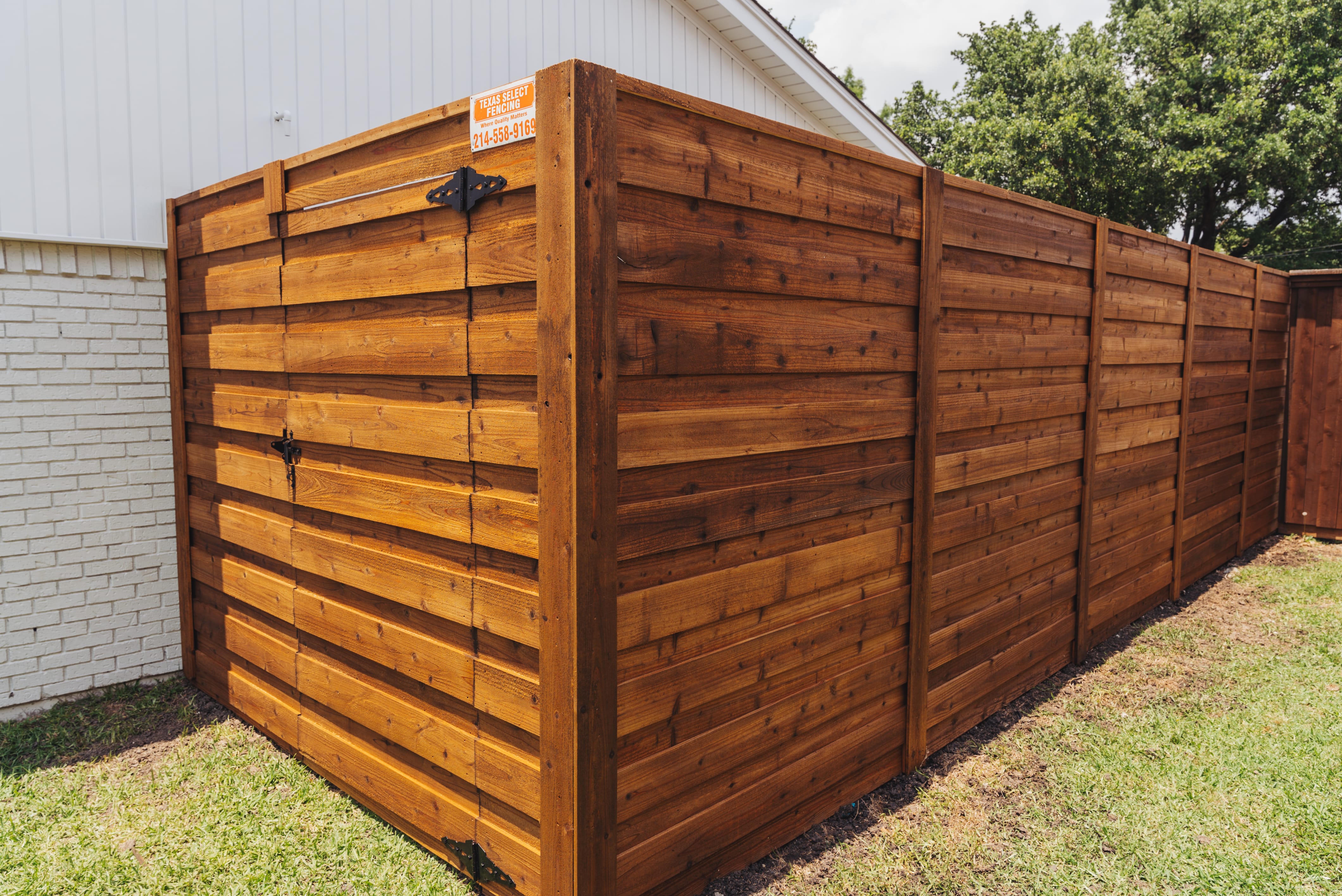 Horizontal Cedar Fence Installation In Dallas, TX - Texas Select Fencing
