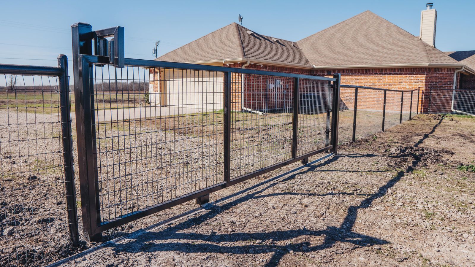 Pipe Fence Installation - Dallas-Fort Worth