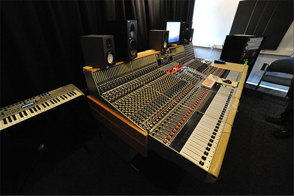 Our Story | dBs Institute