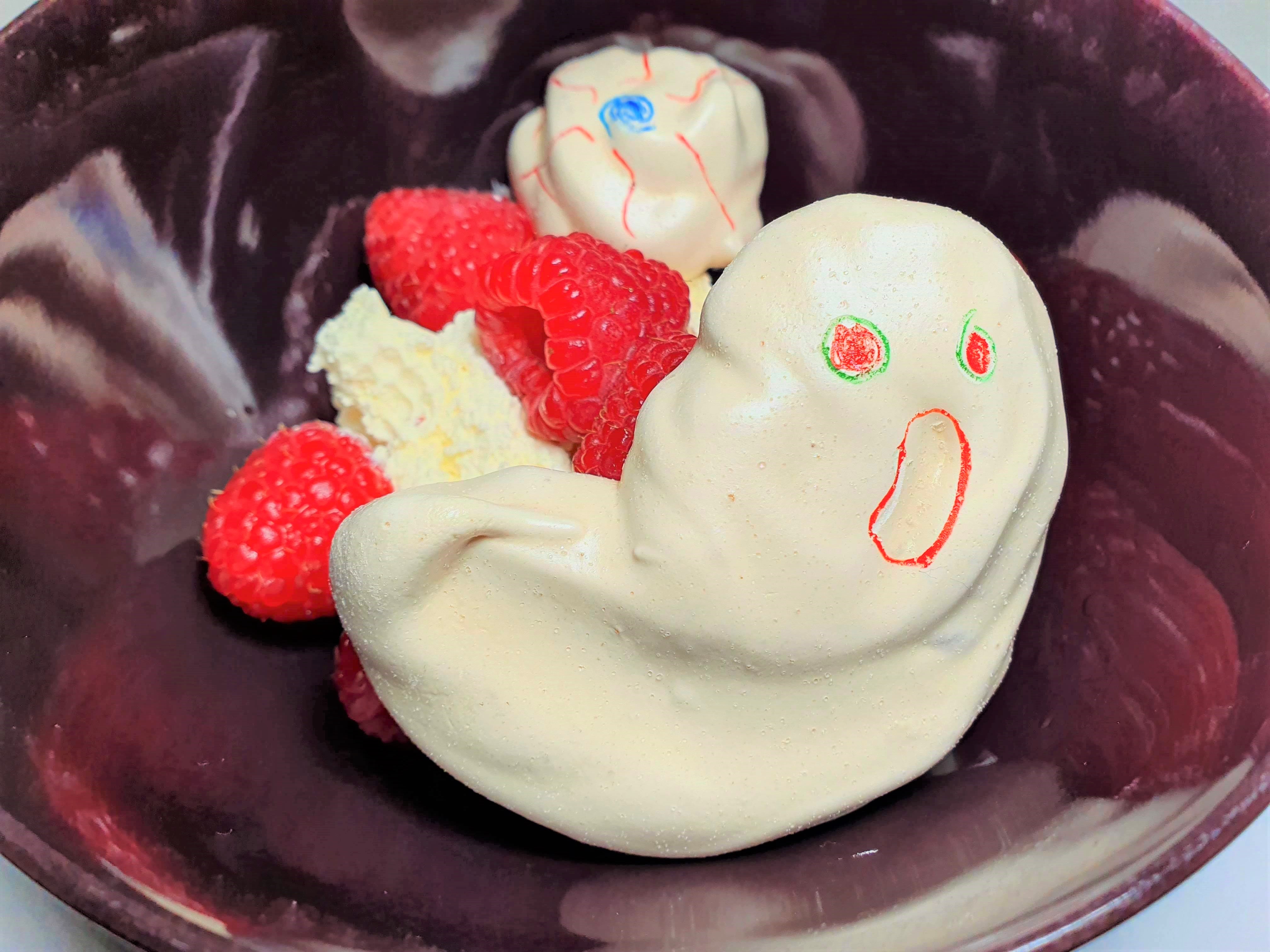 Ghastly Meringues • Little Gannets