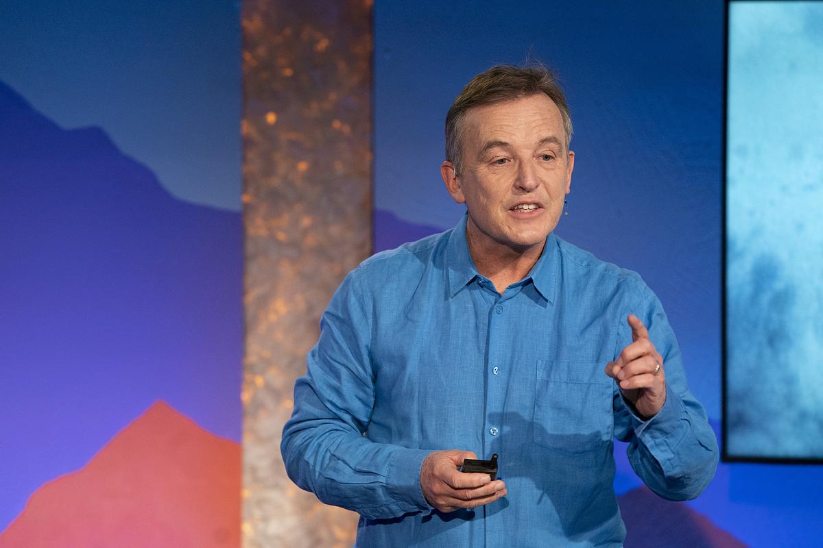 Chris Anderson's: 'Infectious Generosity' | TED Conferences
