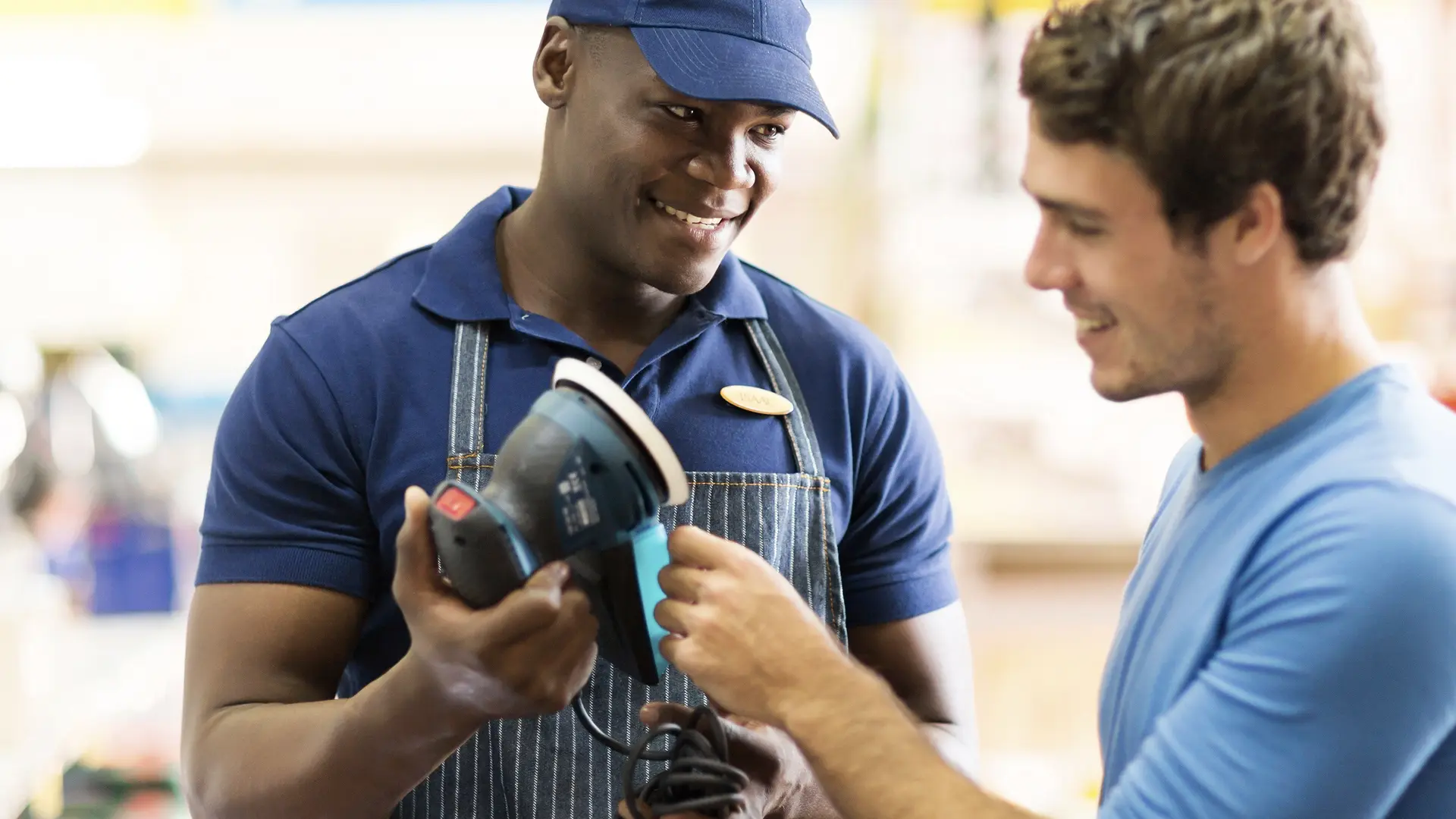 How to provide a good customer experience online and offline