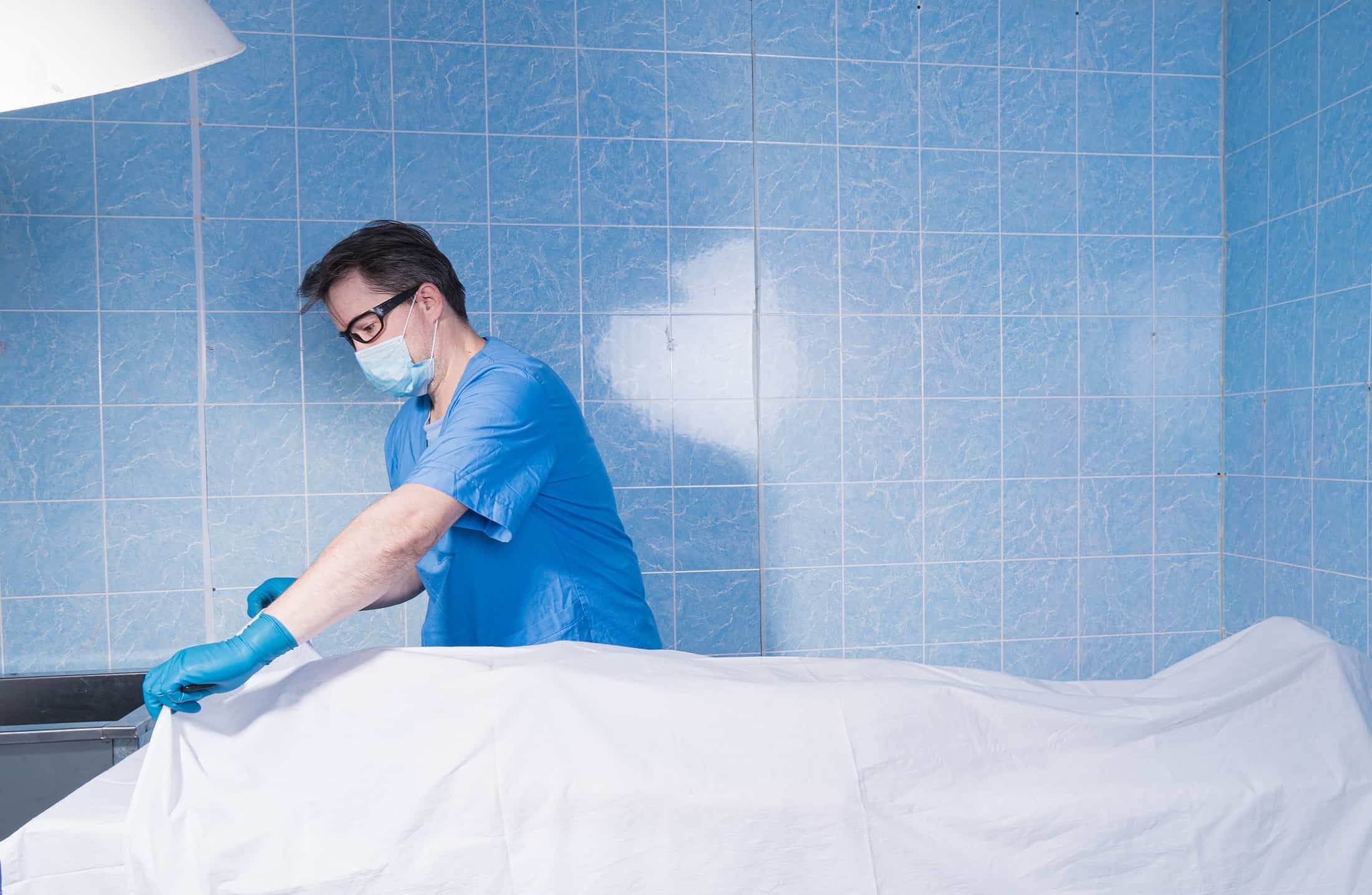 Médico legista: saiba tudo sobre esta especialidade médica