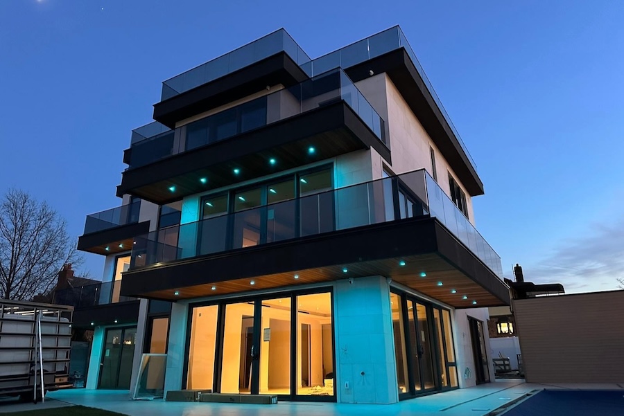 Exceptional architecture with smart home automation wins buyers | Angelbau