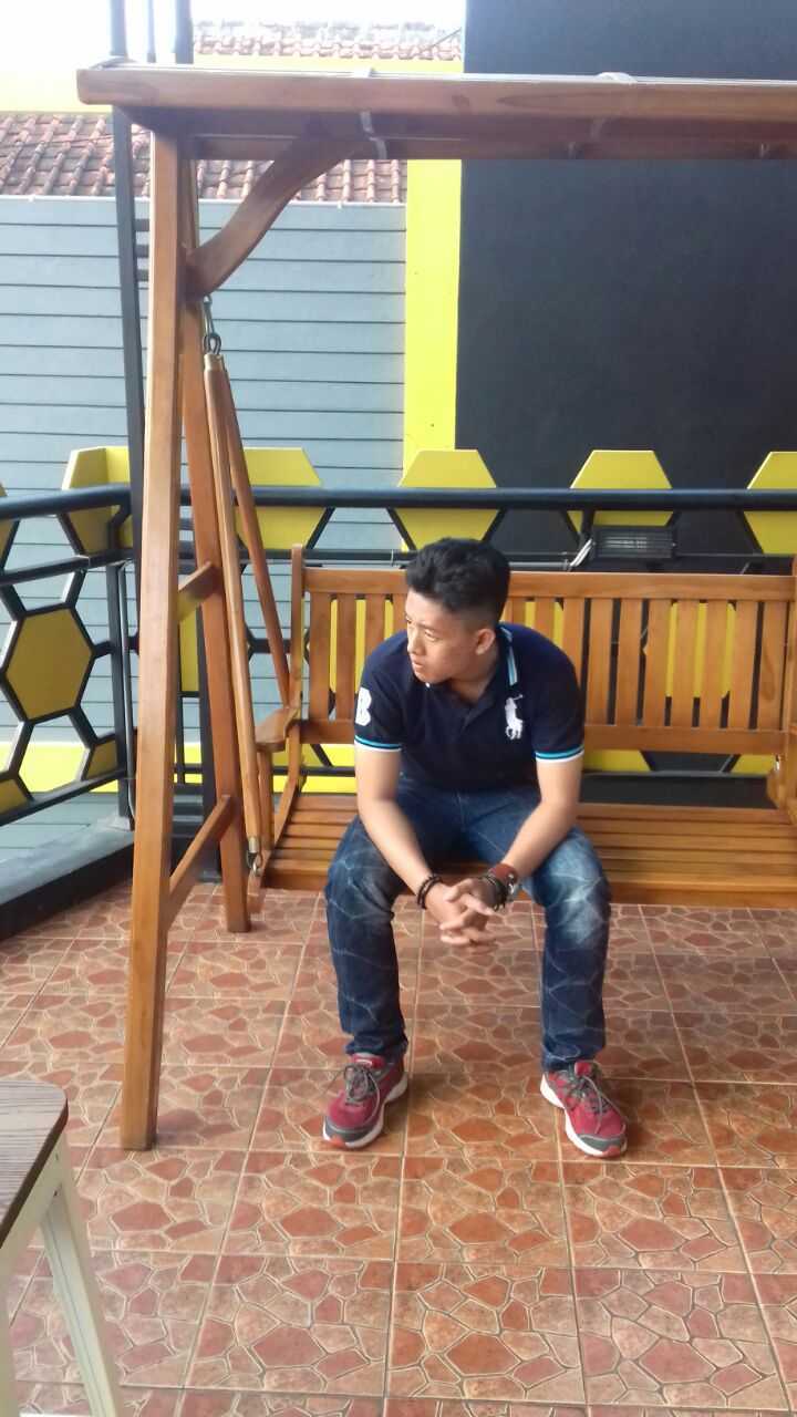 HearMe Blog: Meet the Listeners: Joe and Nada