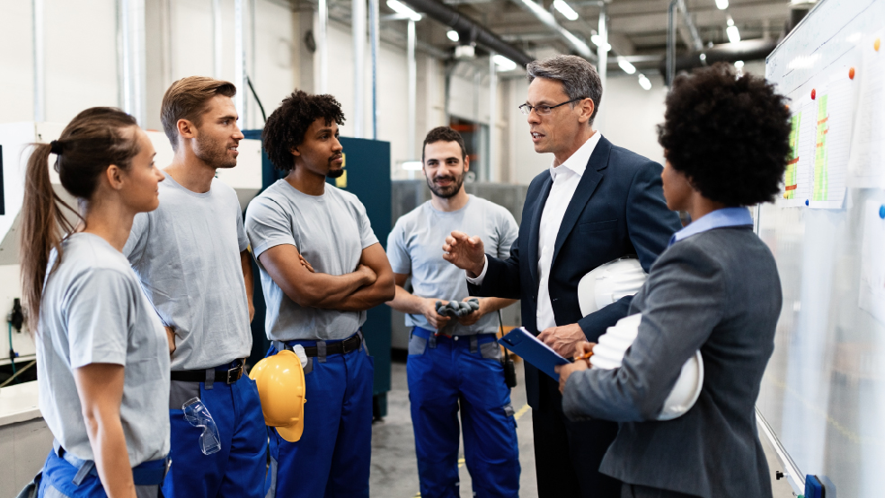 How to Build and Maintain a Strong Field Service Team