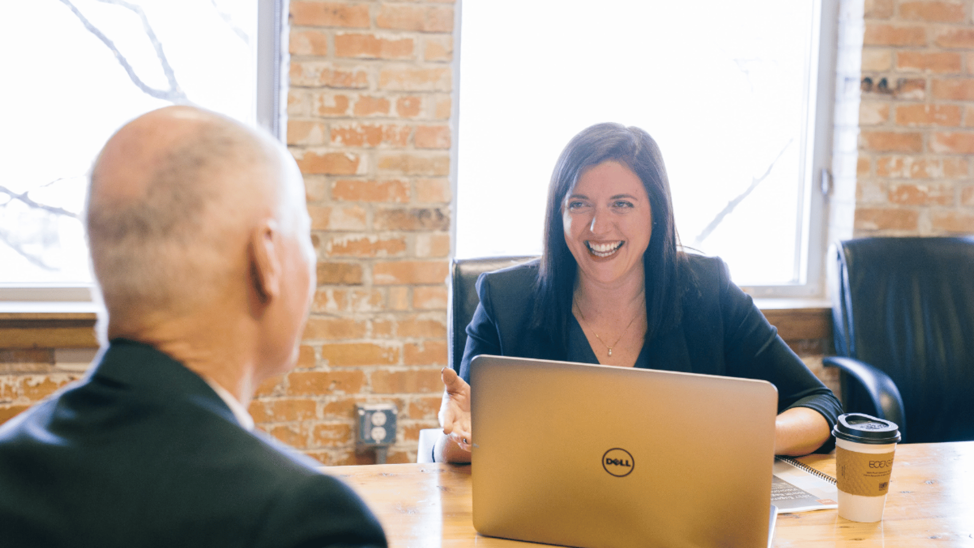 HOW TO START A CONSULTING BUSINESS: WHAT BEGINNERS NEED TO KNOW