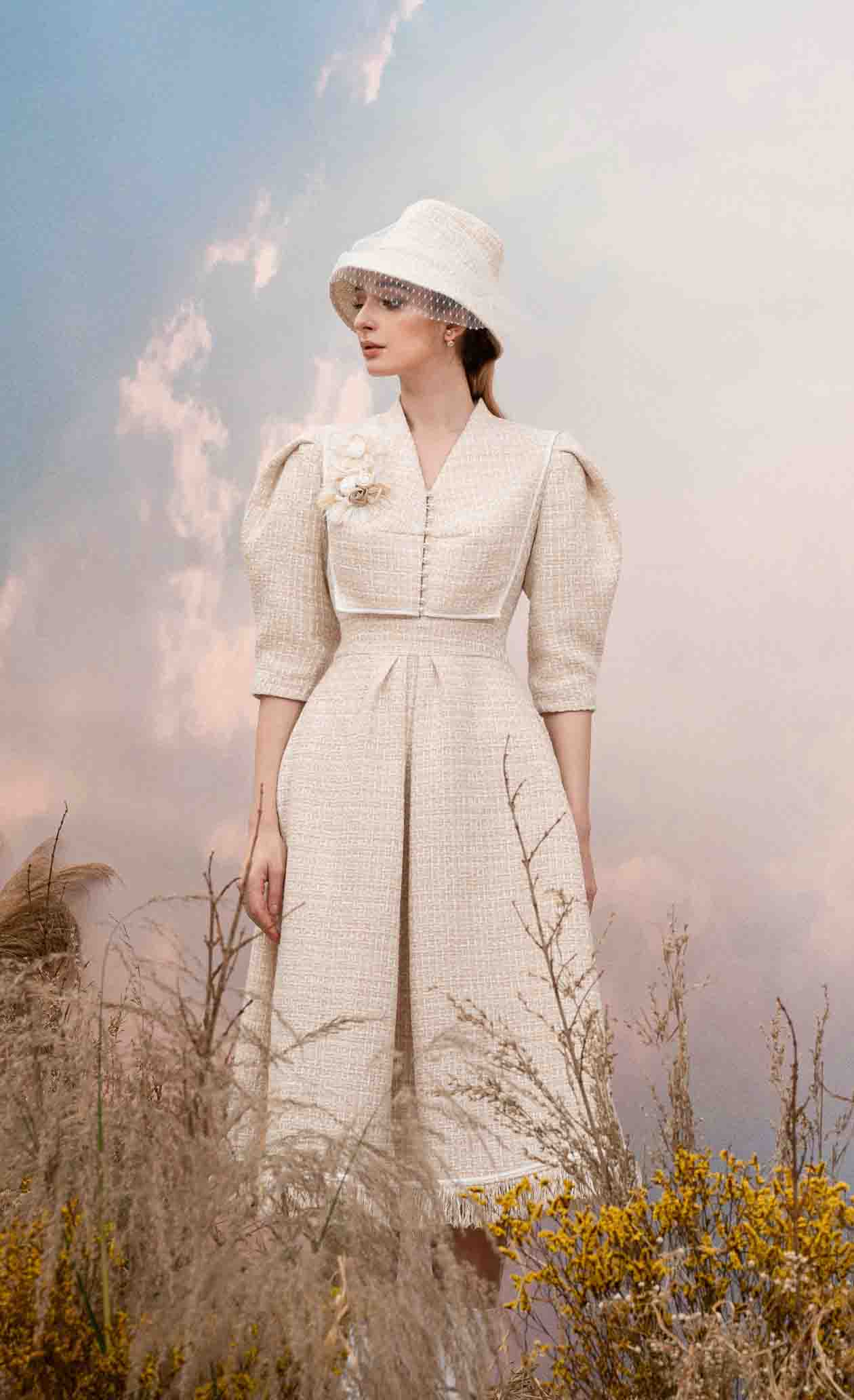 Cream mini Dress | Dresses | Winter 2021 | HA THONG