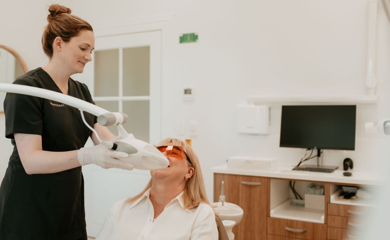 How much does teeth whitening cost in Australia? A dentist explains.