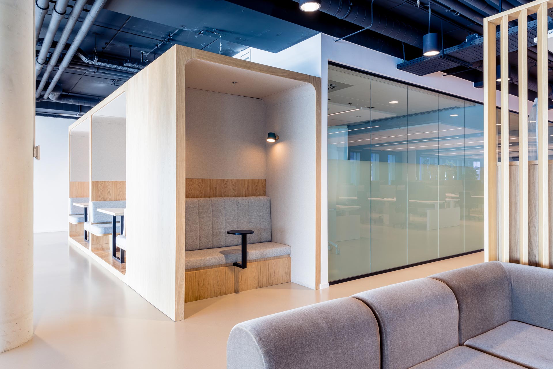 Teamwork interiors | project | PVH Campus