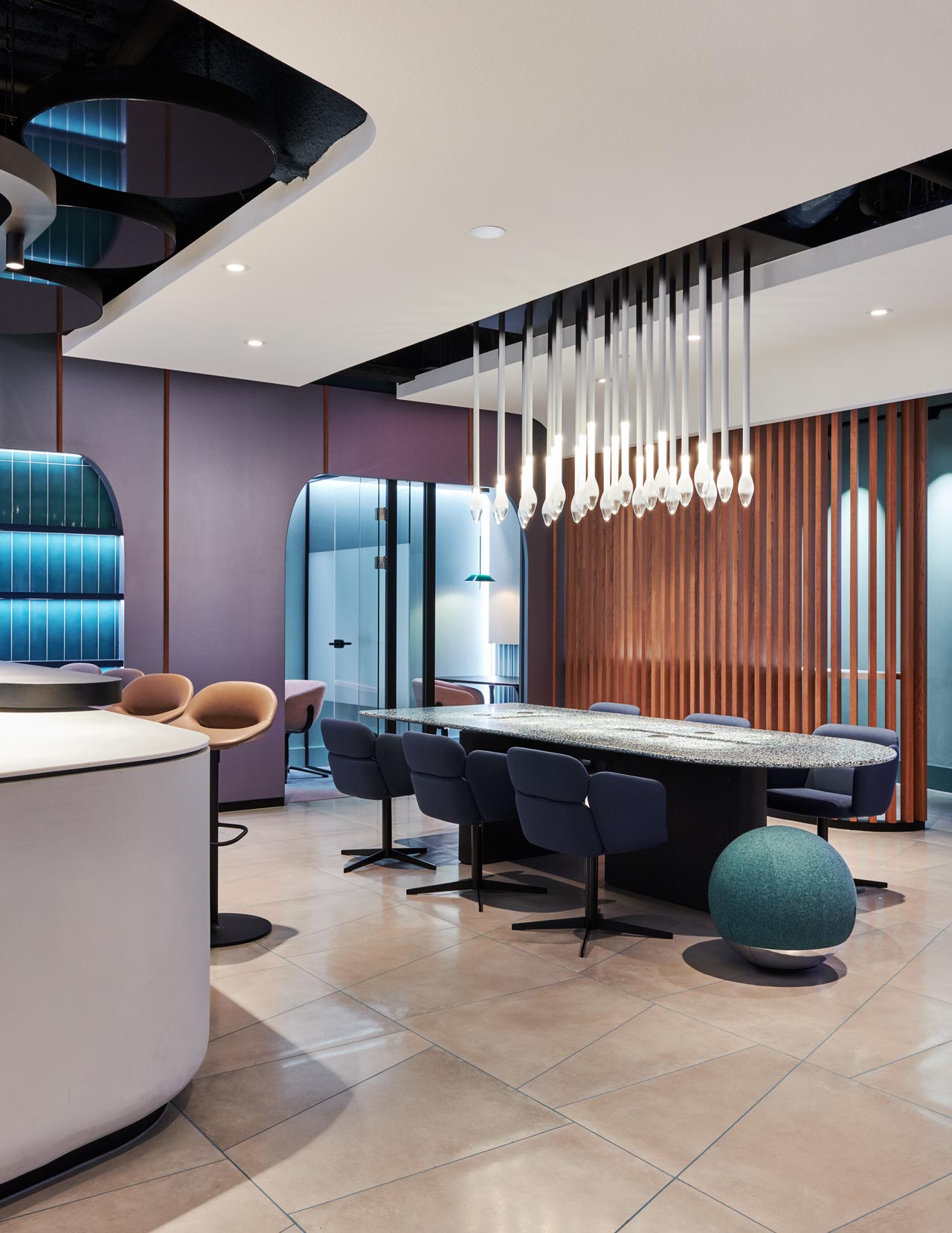 Teamwork interiors | project | Schiphol Privium Lounge