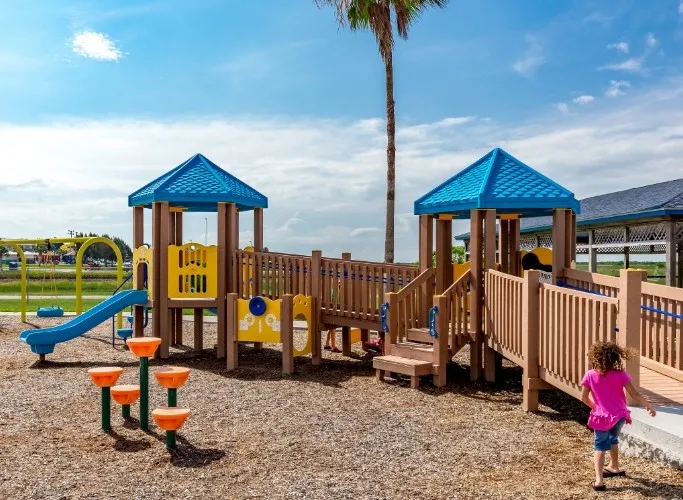 Commercial Outdoor Shade Structures | Zoom Recreation