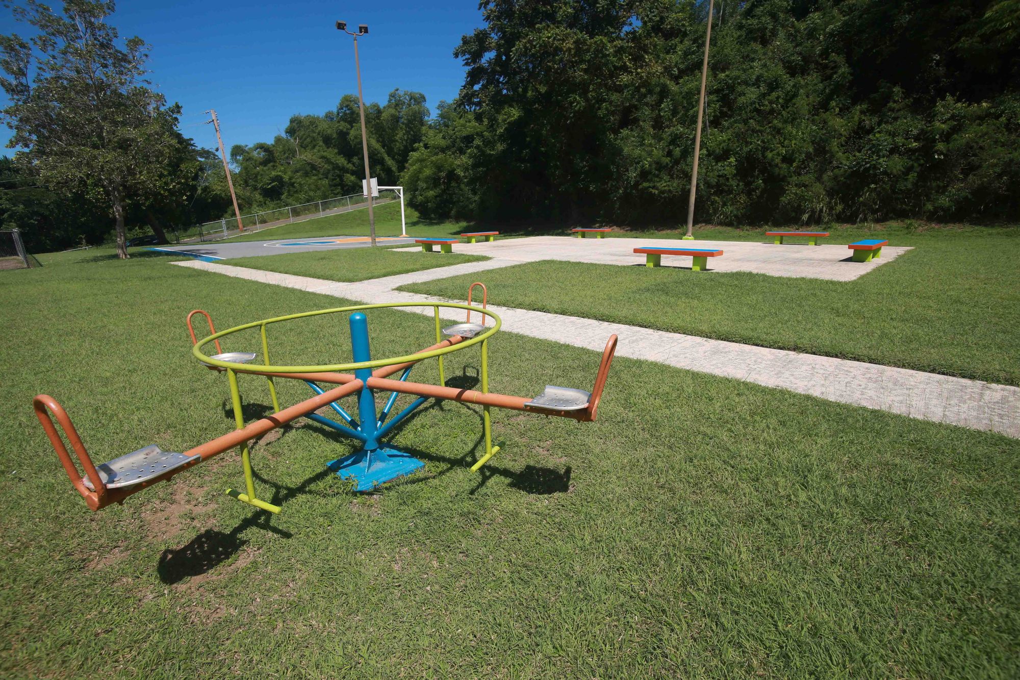 VISTA LINDA APARTMENTS - BLANCO PROPERTIES