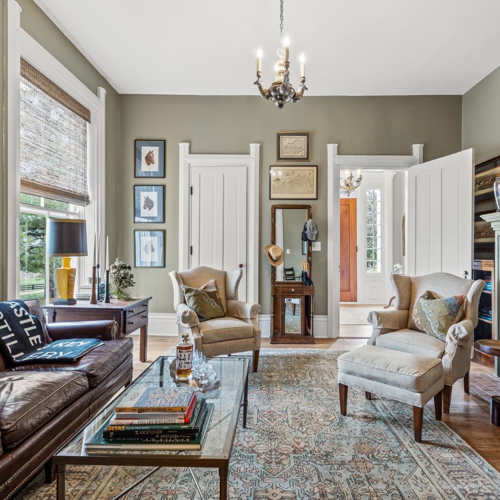 Castle & Key - Lodging