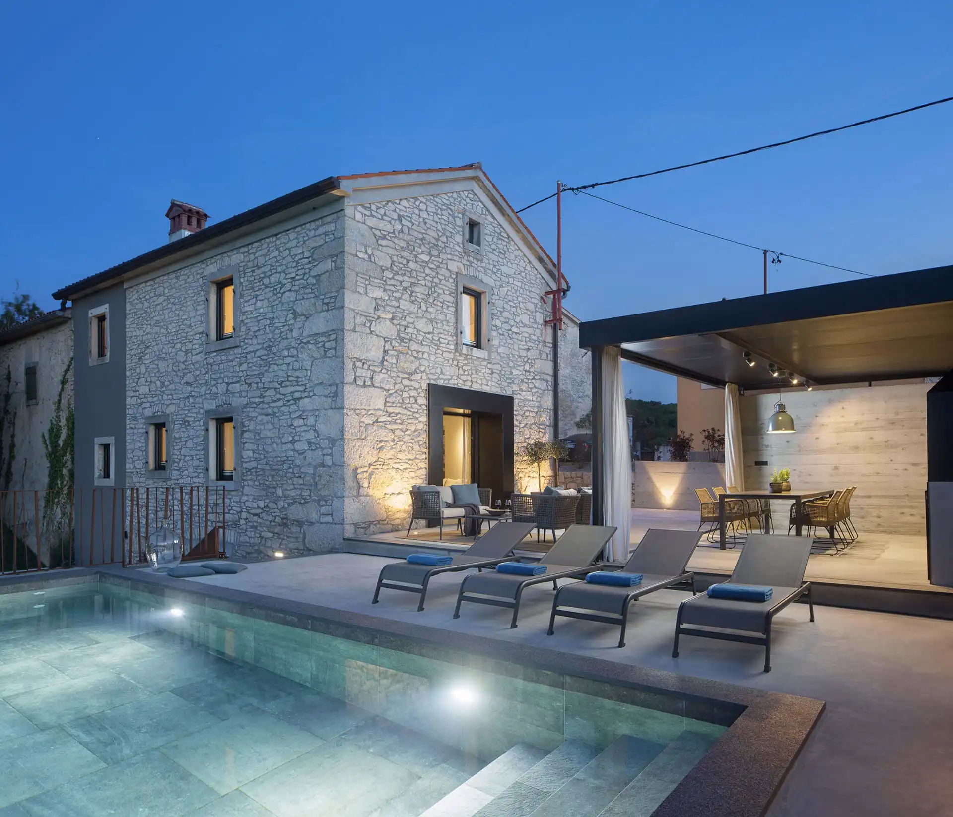 A Perfect Mix of Nature and Luxury – Villa Flor