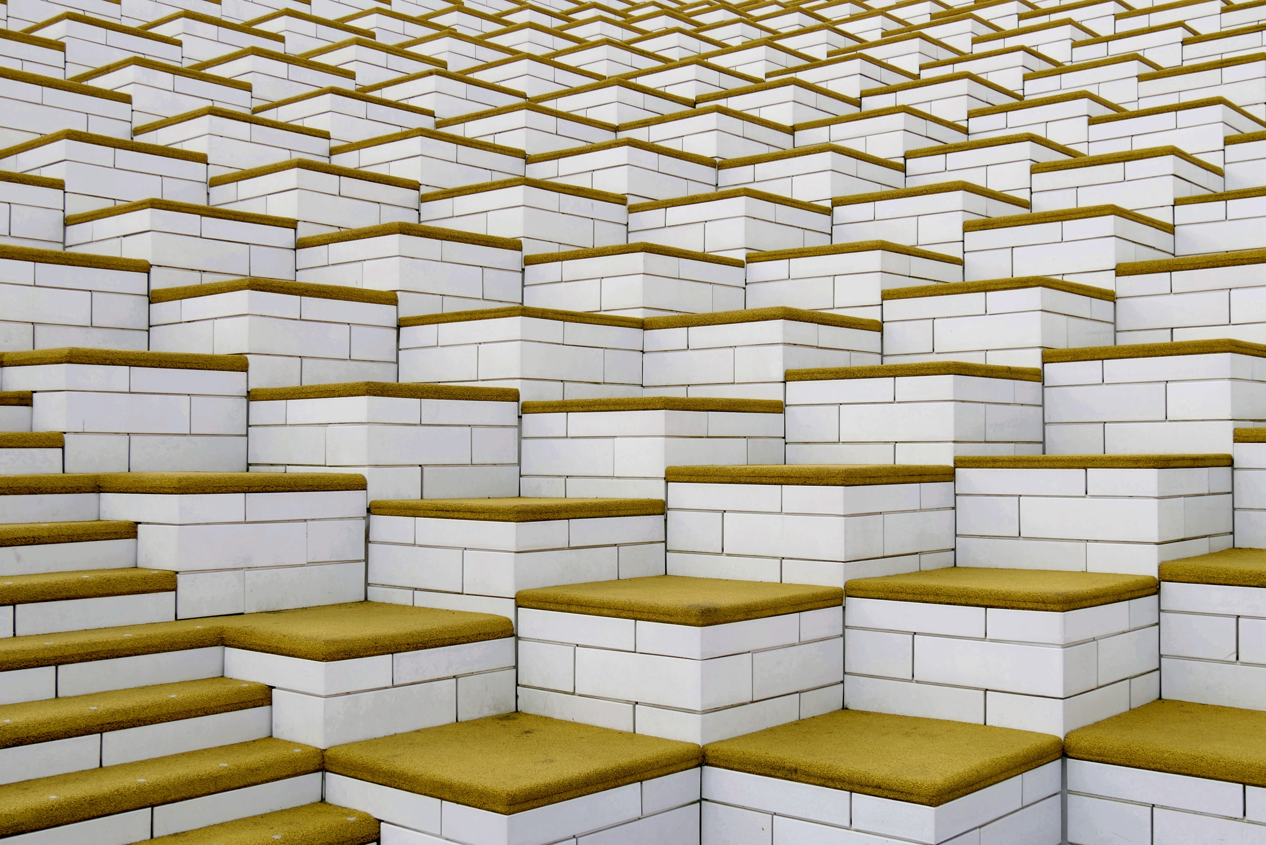 Table Micro-partitioning and Clustering for Snowflake