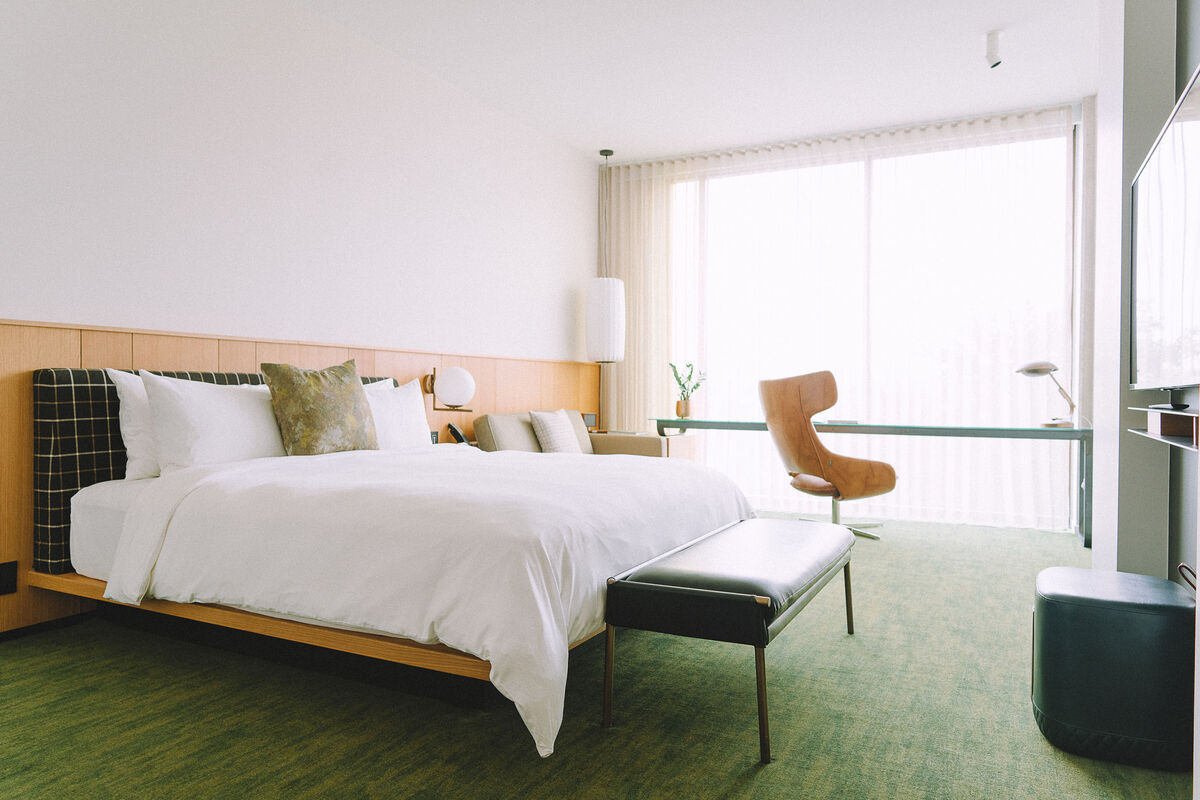 Luxury Austin TX Hotel Accommodations - The Loren Hotel