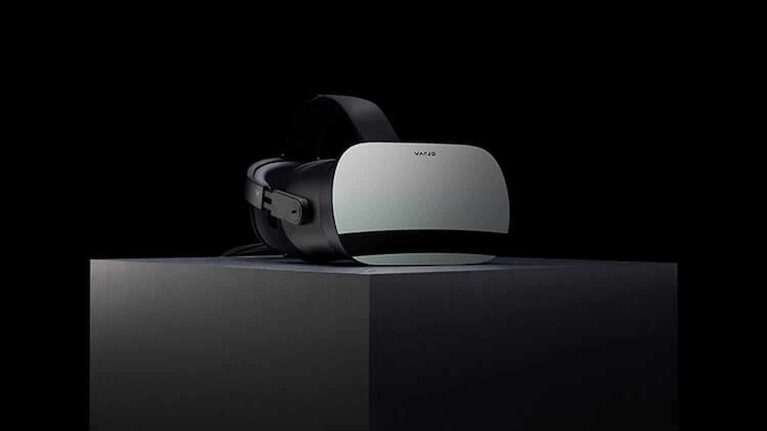 Creating human-eye resolution VR with the VR-1