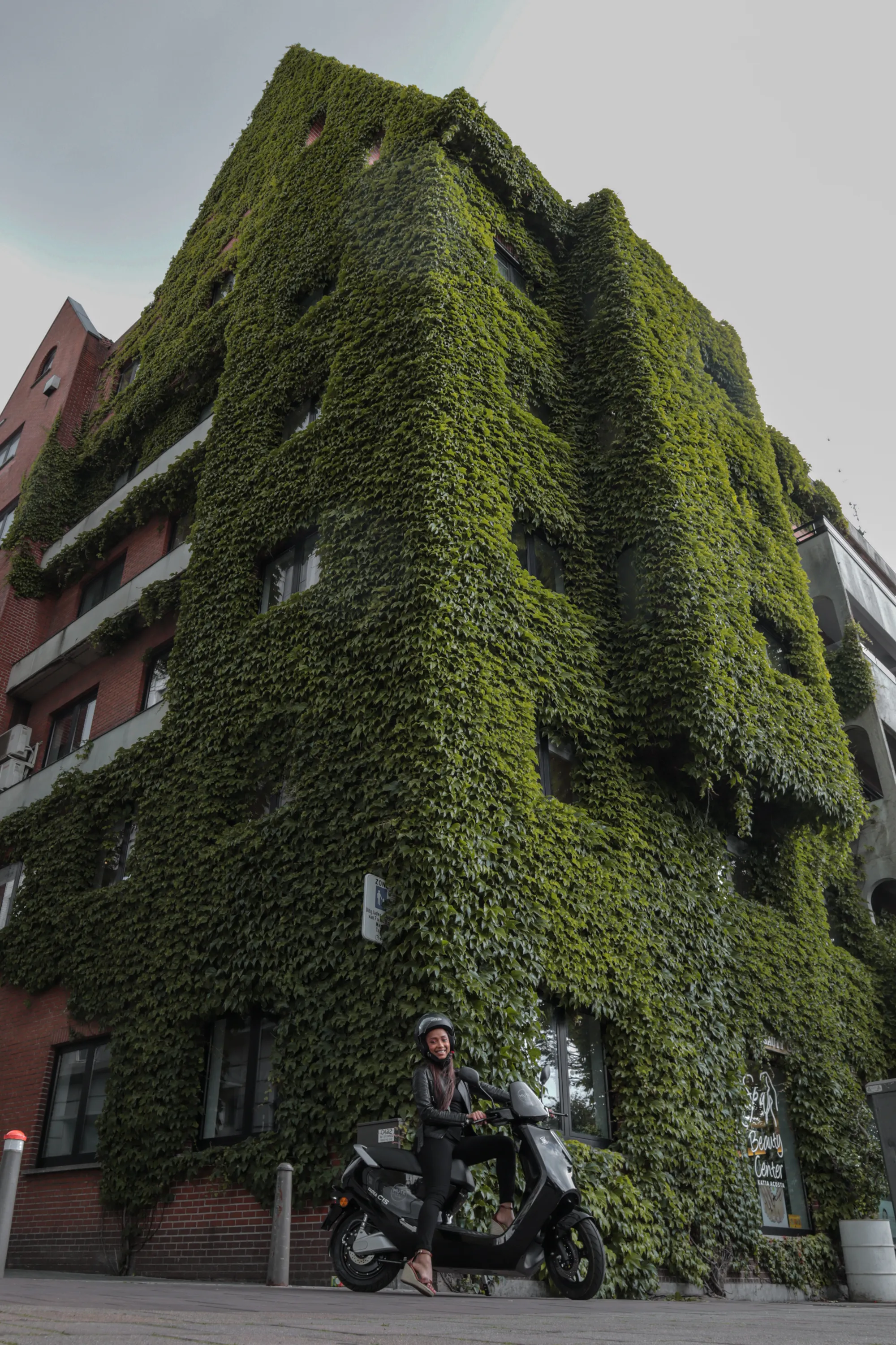 MUTE | Electric Moped Monthly Subscription