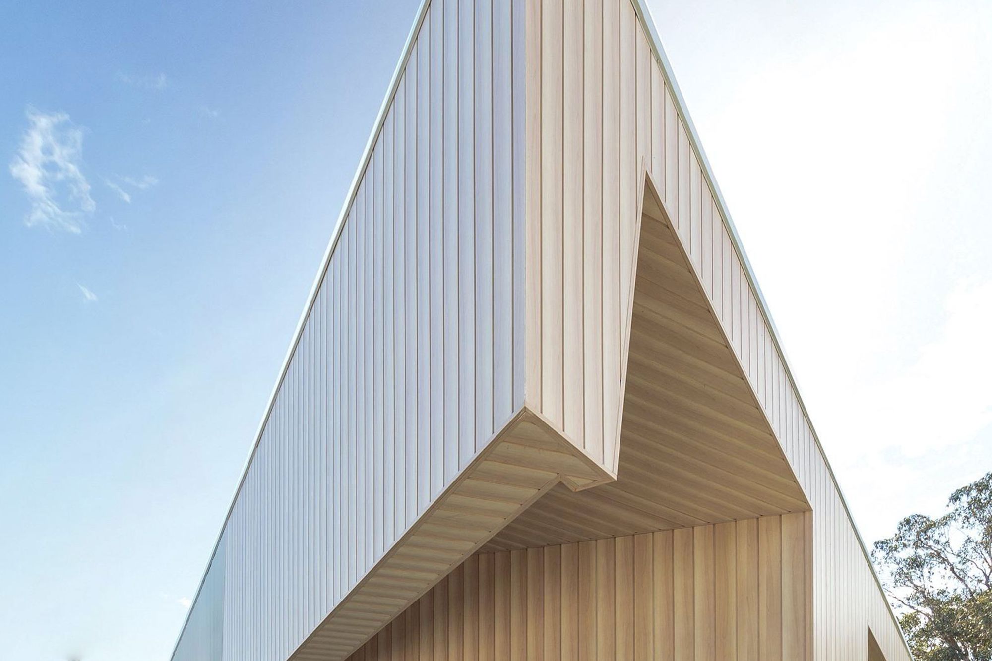 What is a Wood Effect finish on an Aluminium Batten? And how is it ...