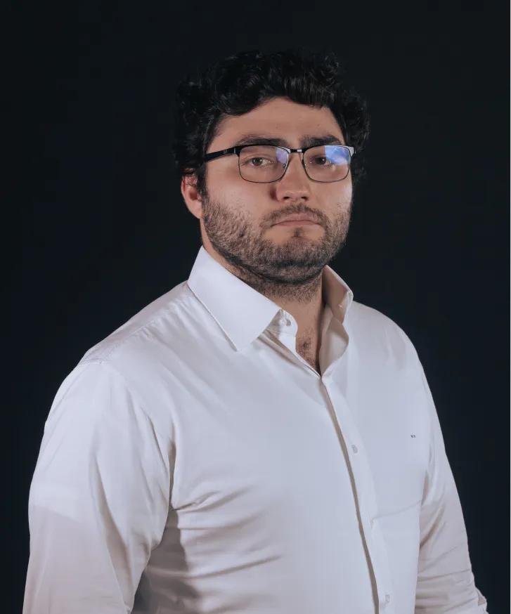 Biografia de Mikhael Feffer: Quem é, História e Trajetória - G4 Educação