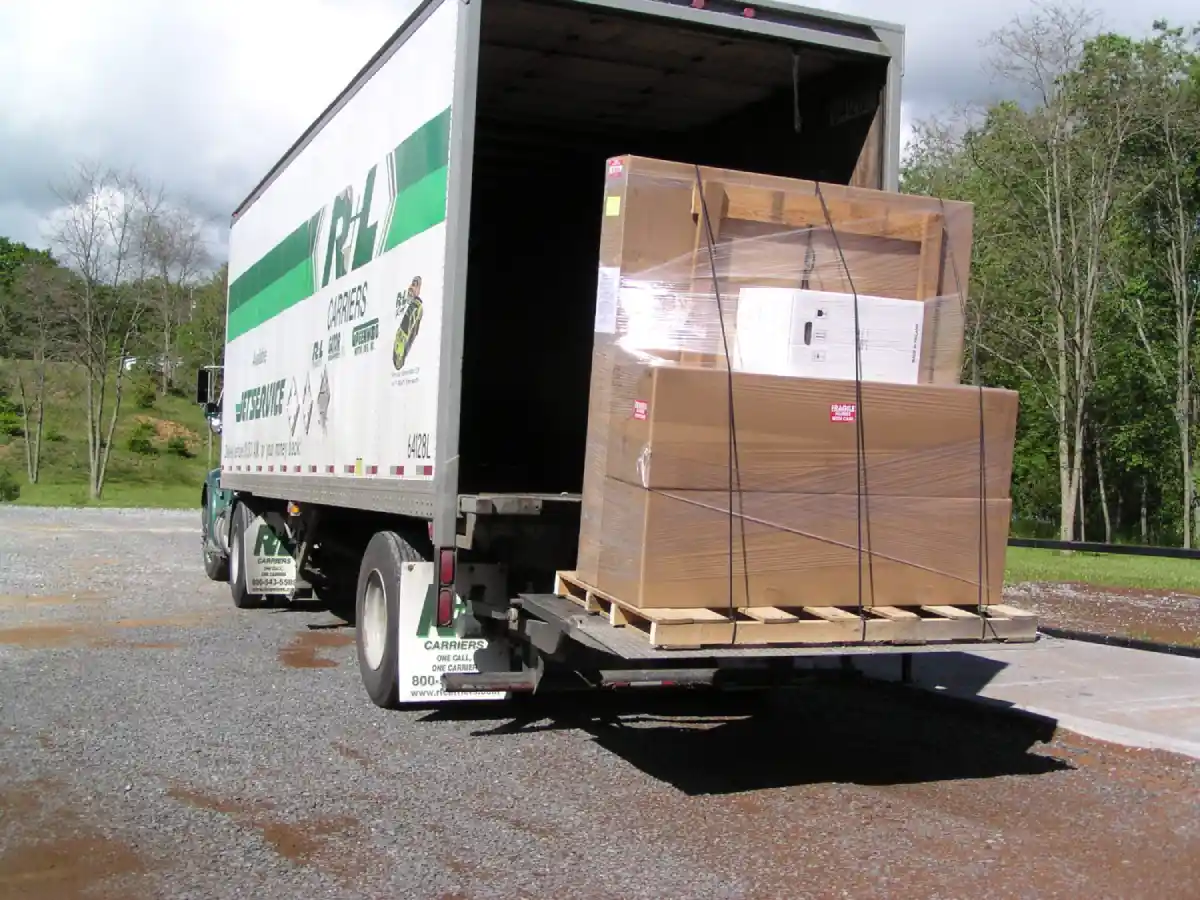 Decoding Freight Accessorial Charges: A Comprehensive Guide - Shipixy.com