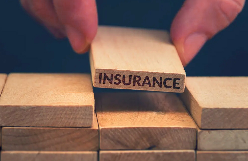 The best embedded insurance providers for ecommerce brands
