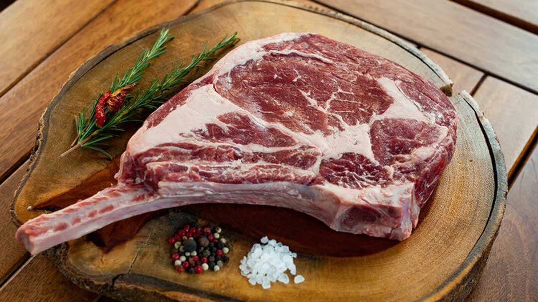 Cortes- BONE-IN RIBEYE