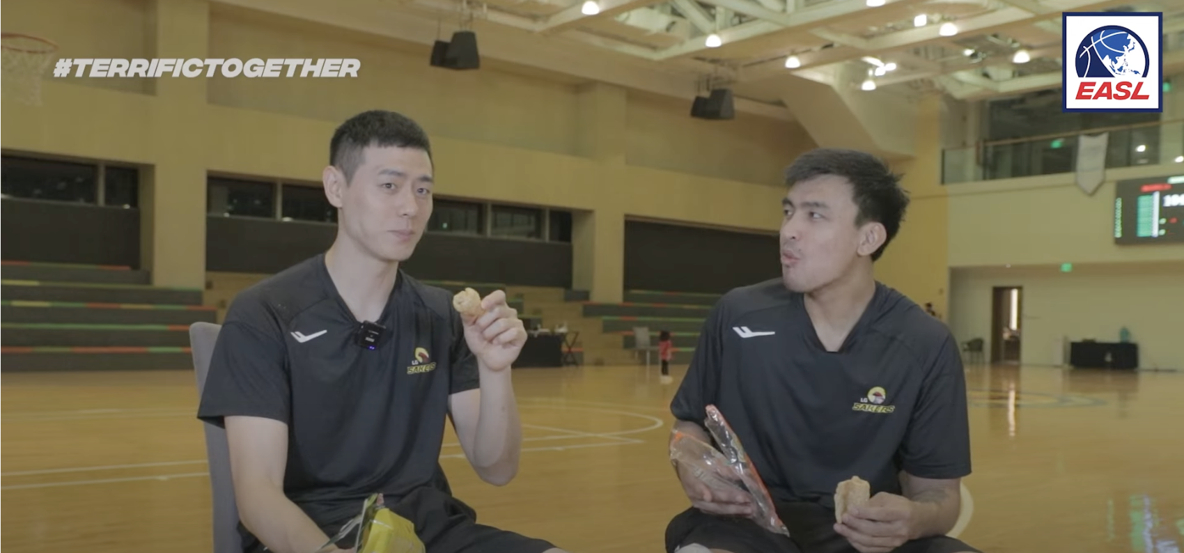 Lee Gwan He Tries Filipino Food With Justin Gutang | EASL