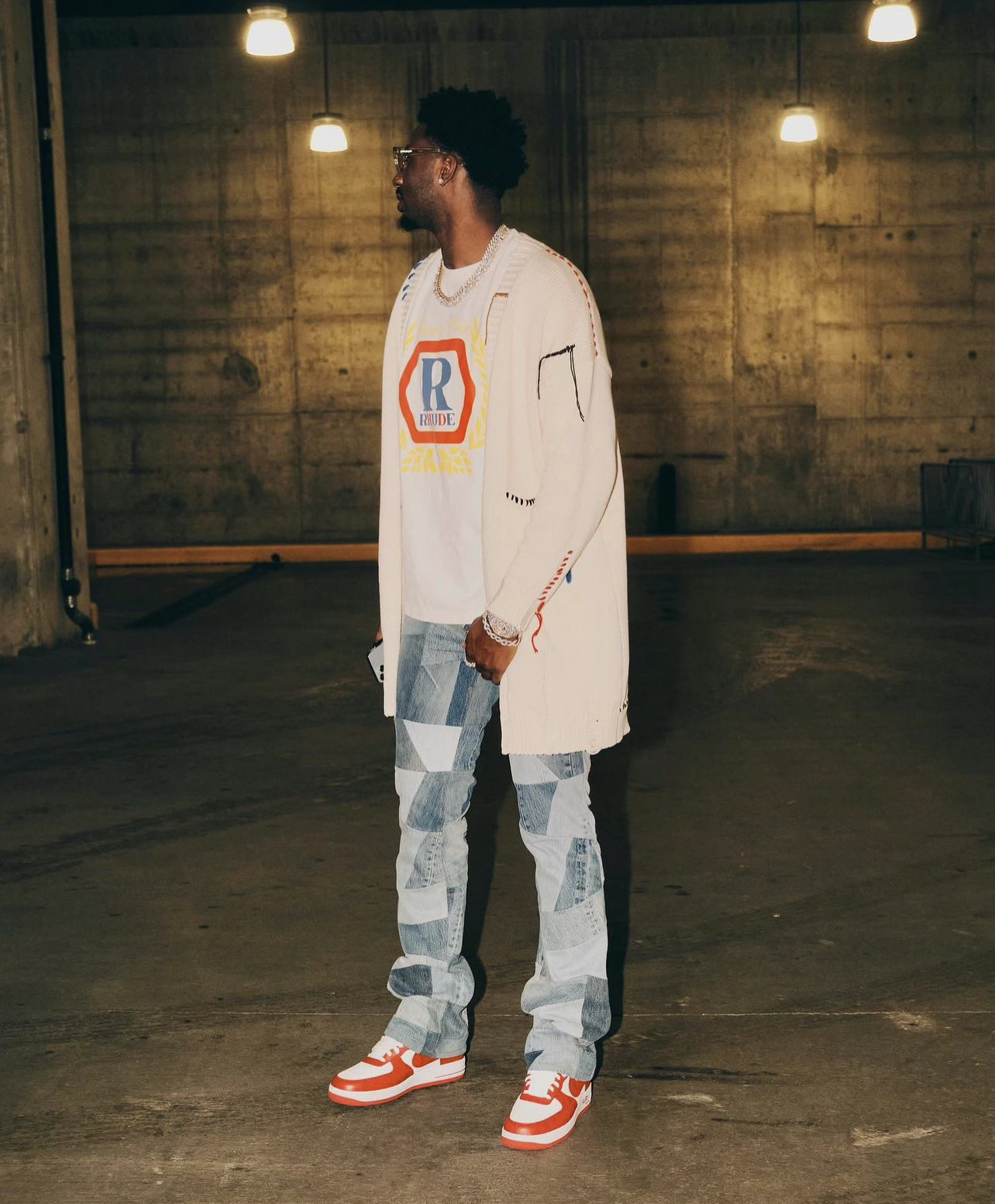 Pregame fit pics in the garage