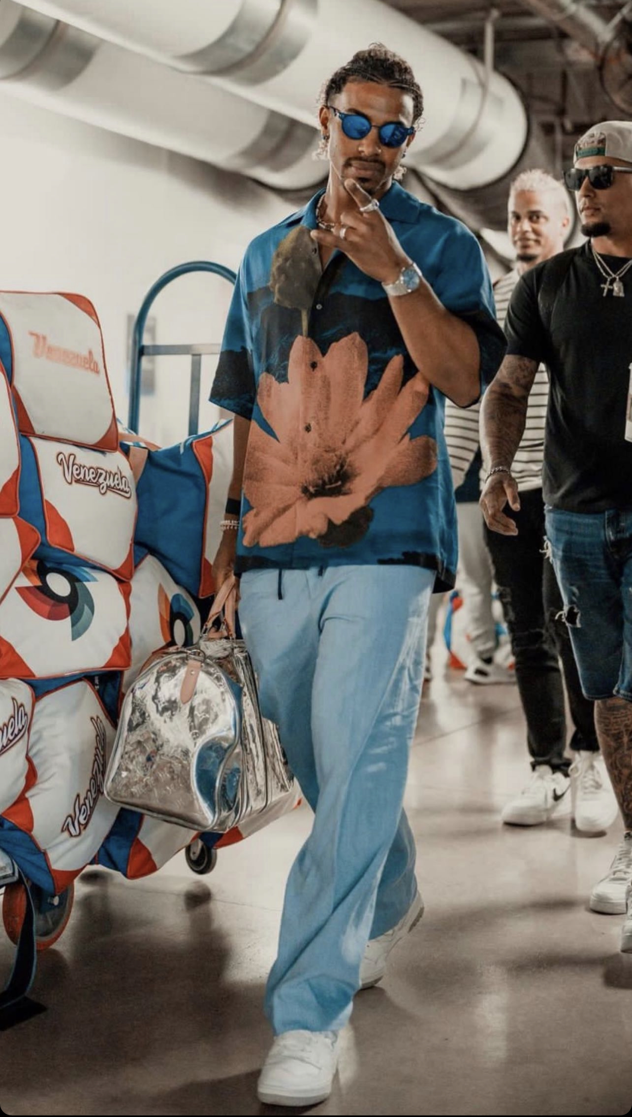 Francisco Lindor brought the drip to team Puerto Rico during the WBC