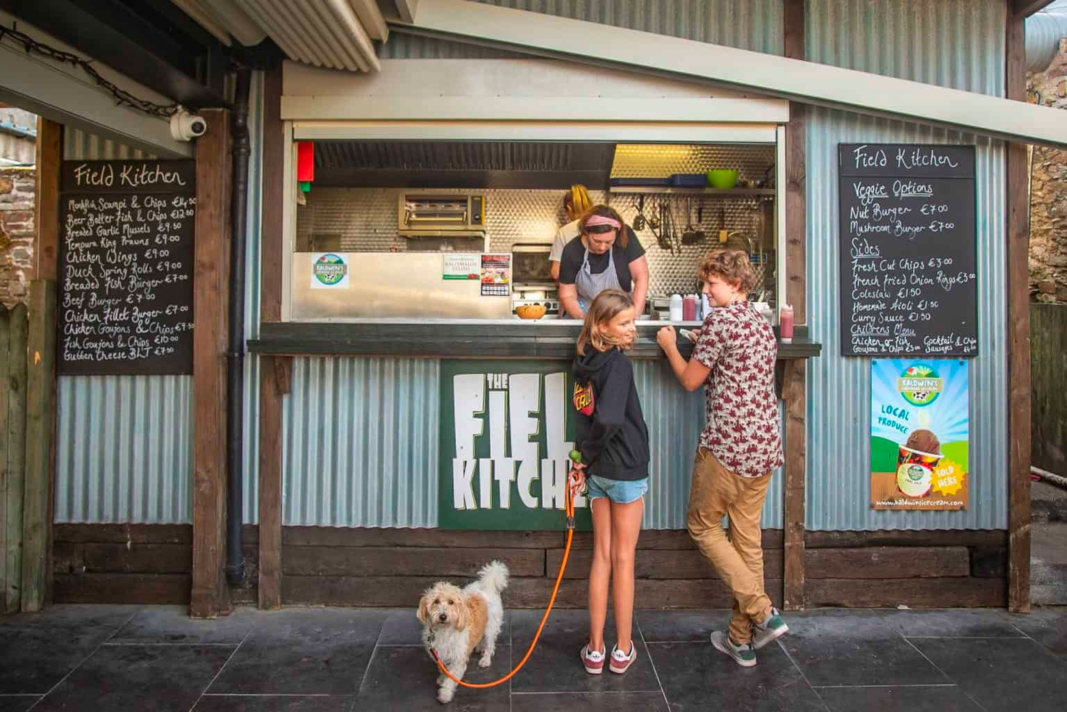 Blackbird Pub Ballycotton