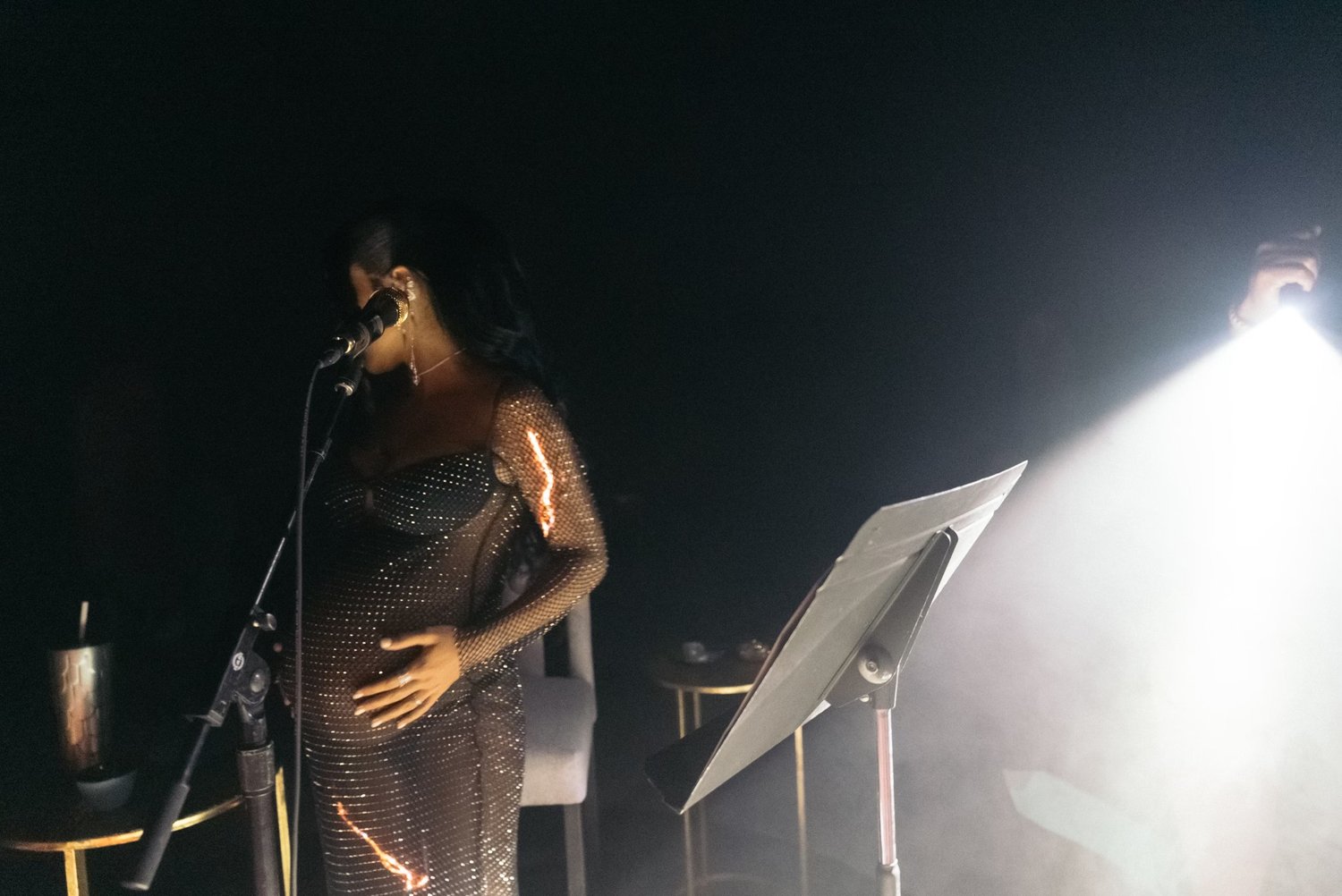 JHENÉ AIKO CURATES A VISUAL DIARY TO TAKE US BACKSTAGE BEFORE HER SHOW ...