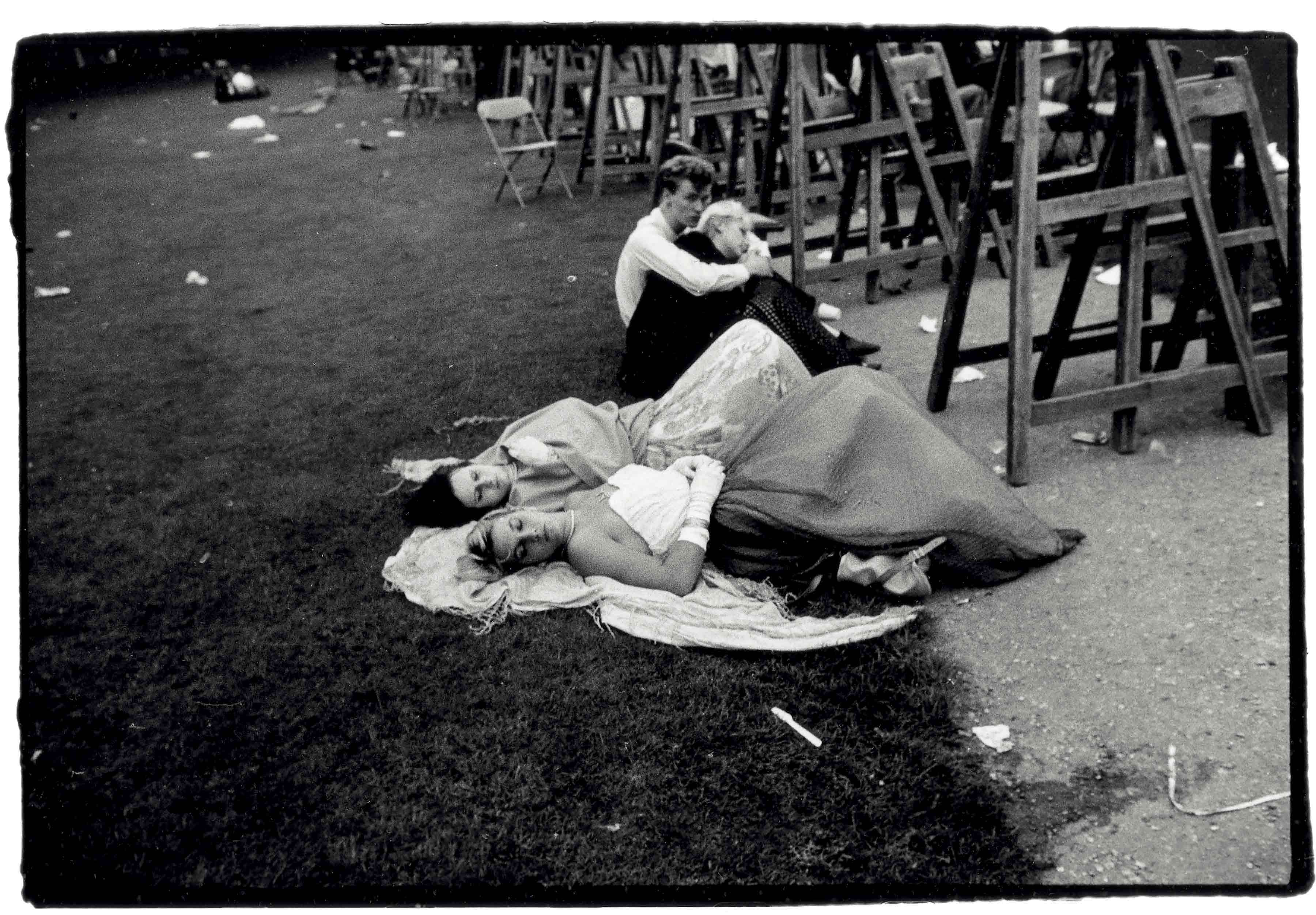 Embracing 'England: The Last Hurrah' Through The Elegantly Invited Lens ...