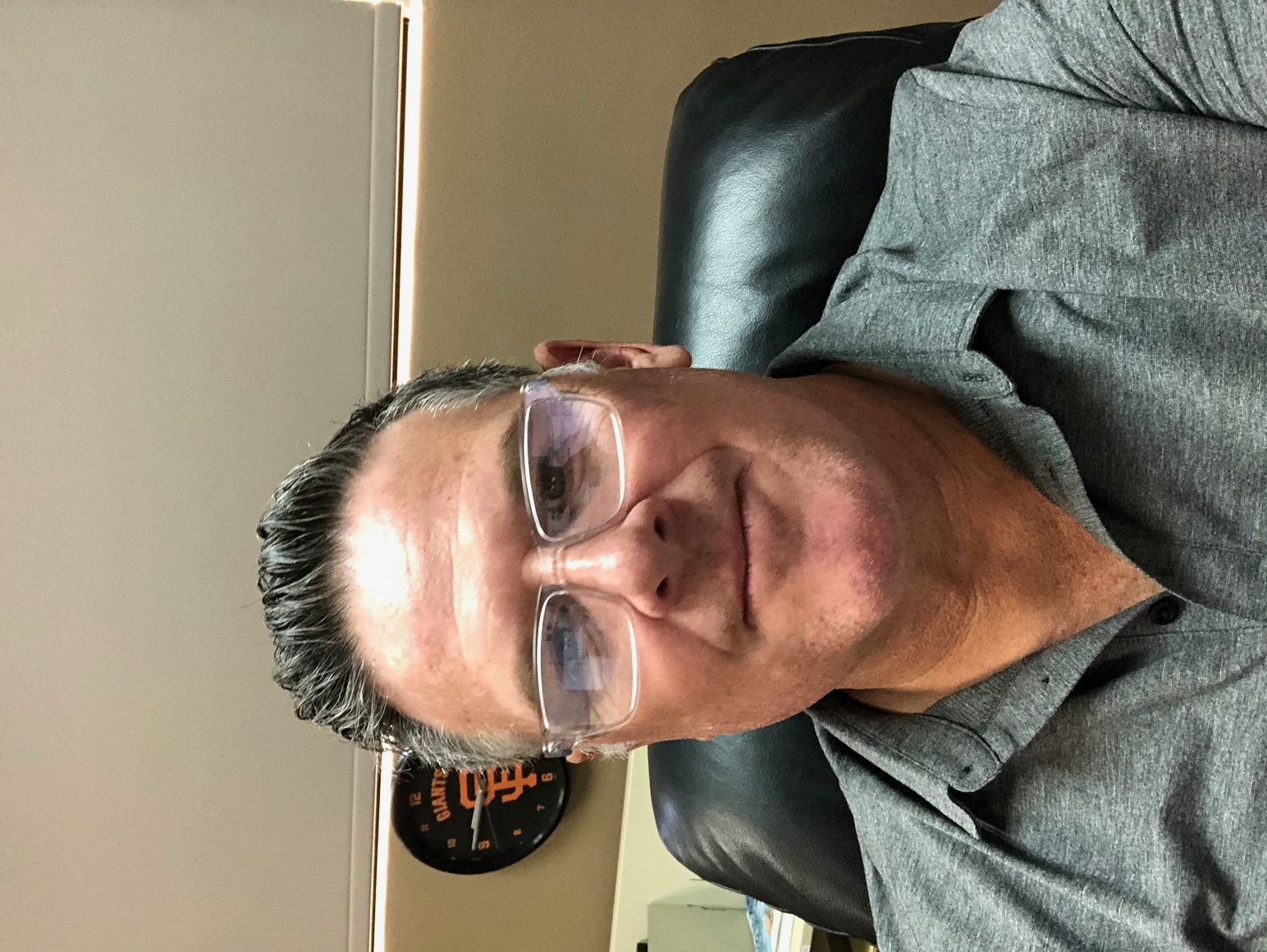 Michael Barri | The Good Voice for Recovery and Faith