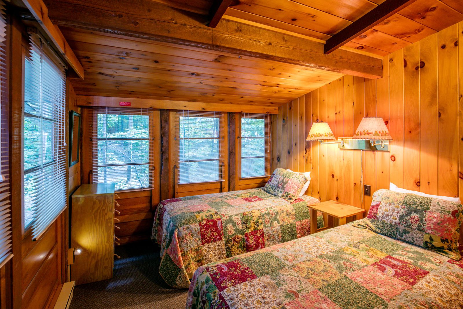 Dusk | Ludlow's Island Resort Cabins