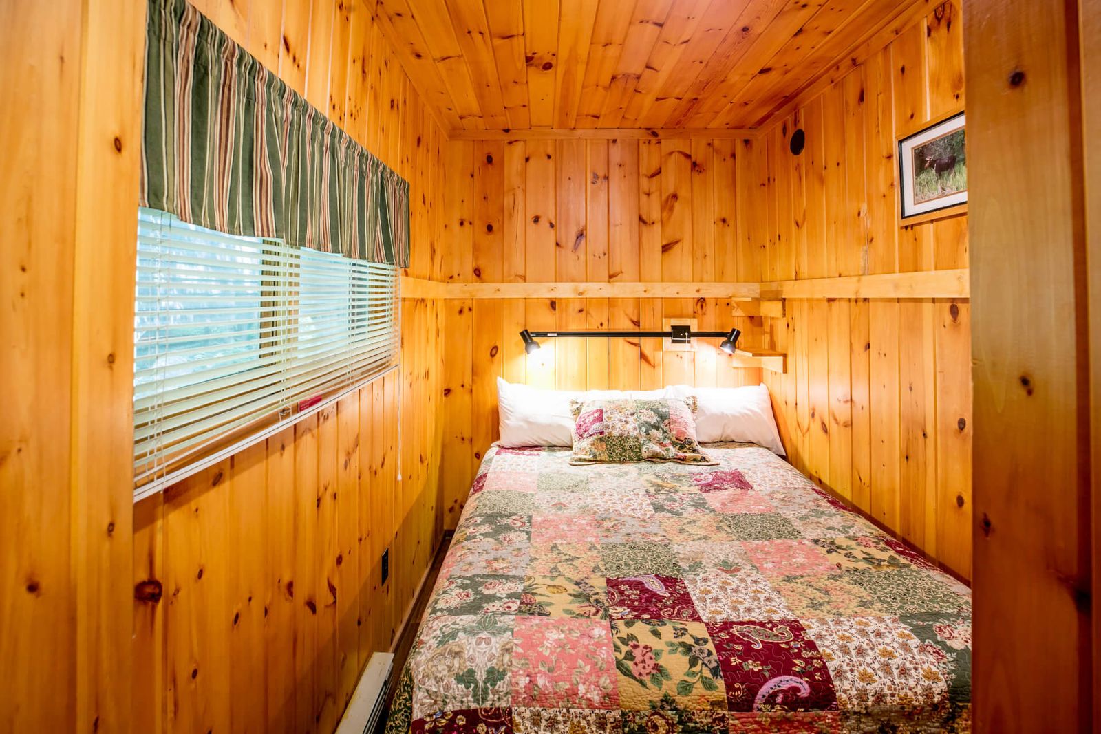 Night Owl | Ludlow's Island Resort Cabins