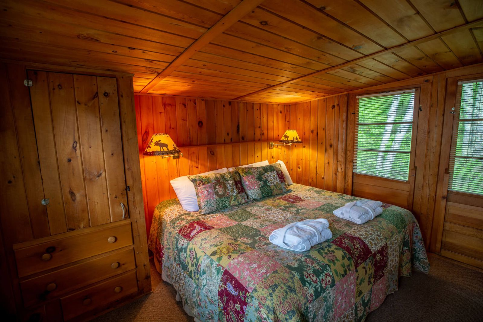 Twilight | Ludlow's Island Resort Cabins