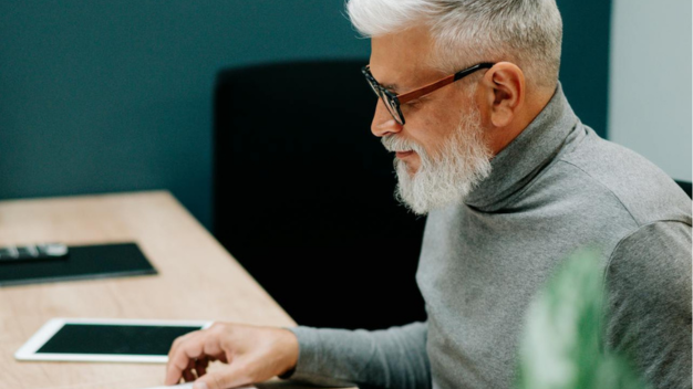 Using split-dollar arrangements to retain key employees – Modern Life