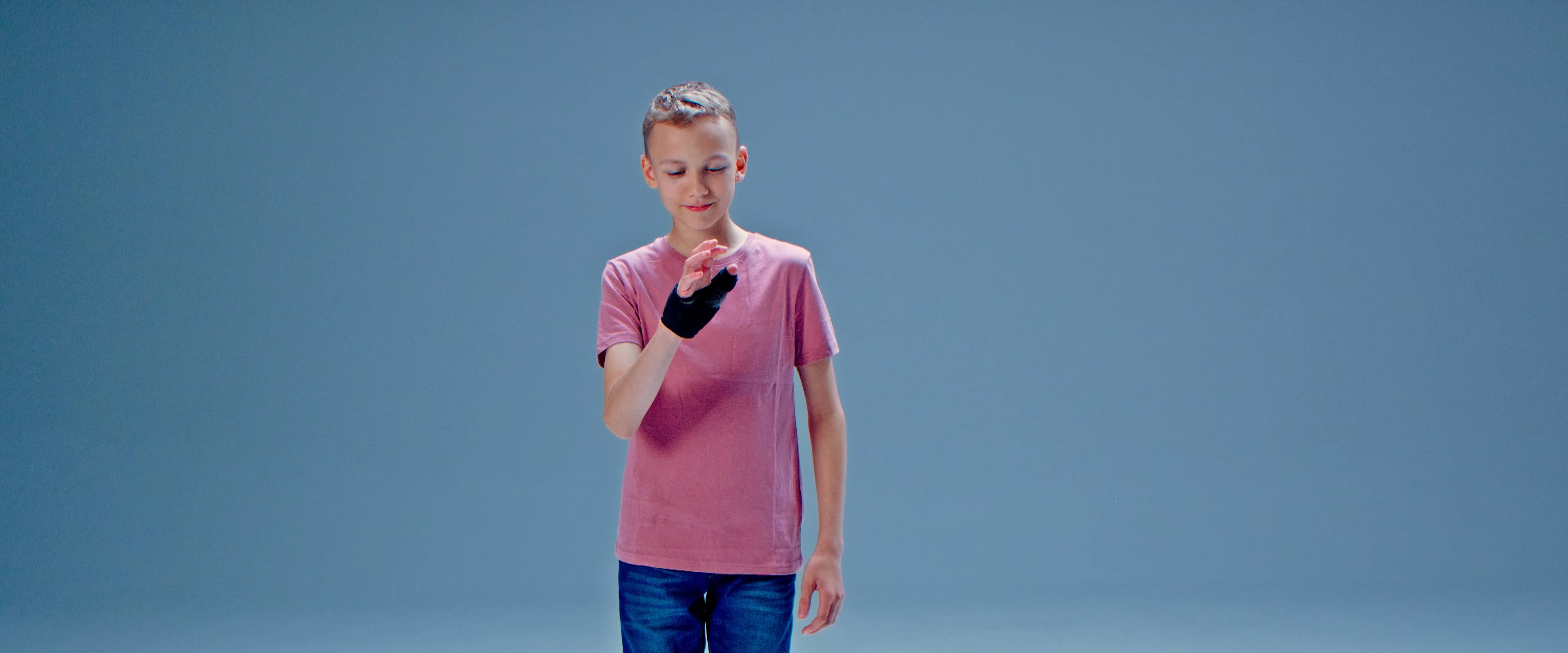 How to treat a thumb fracture with UCAST