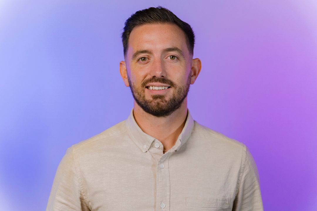 About Smaller Earth | Global Work and Travel Placements