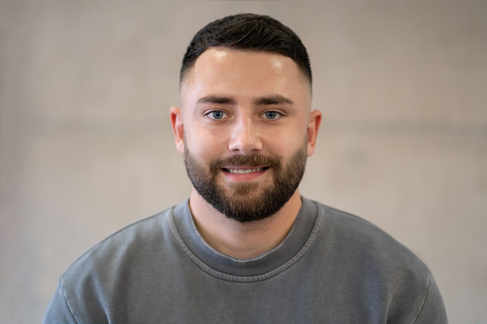 About Smaller Earth | Global Work and Travel Placements