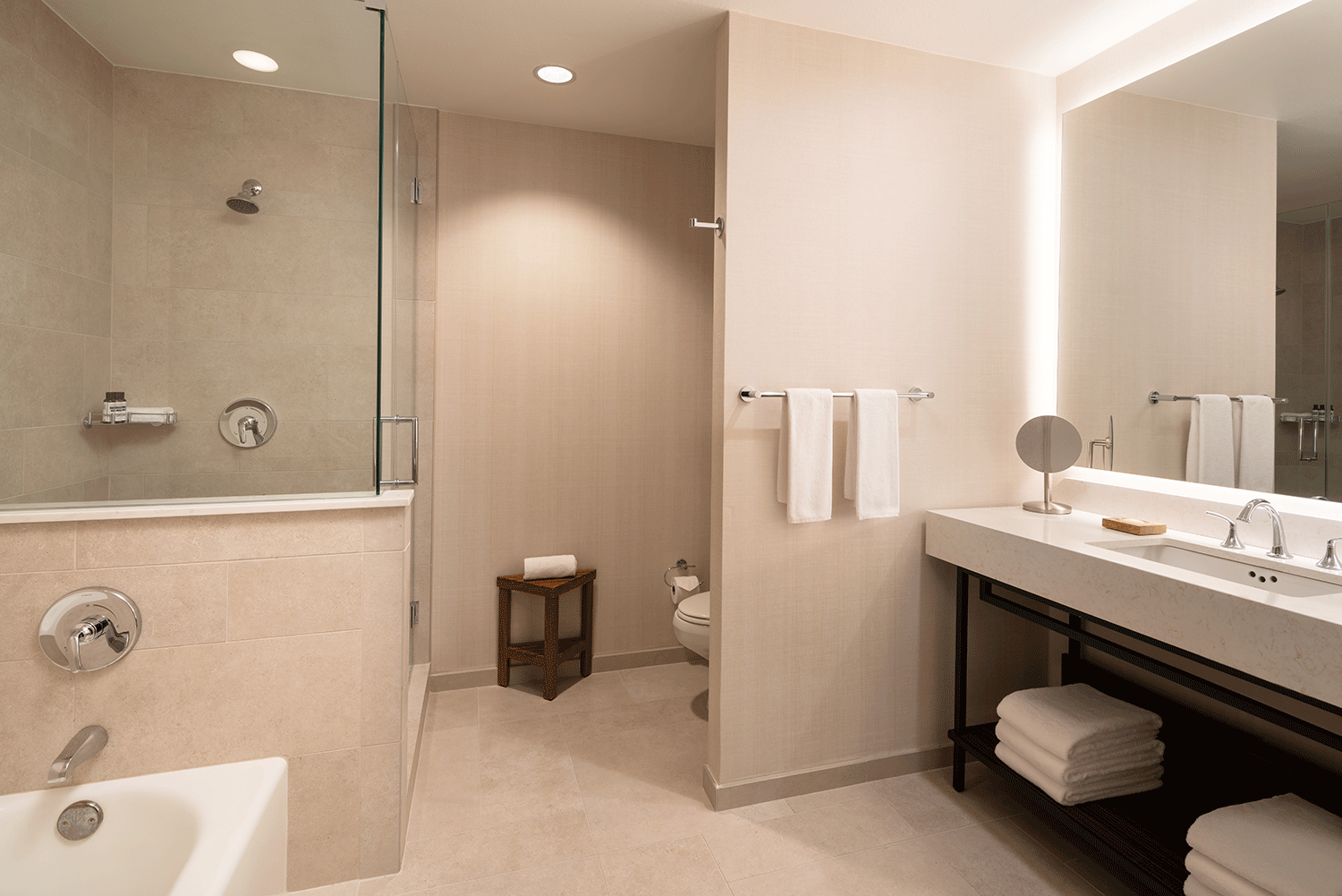 Suites | Hyatt Regency Lost Pines Resort & Spa