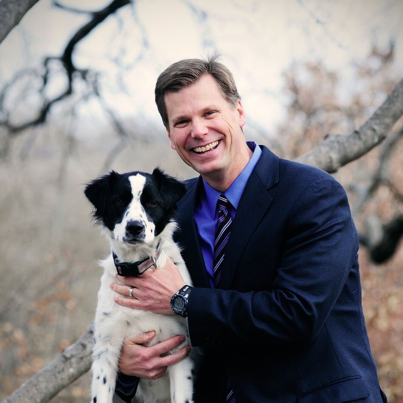 Chuck Laue (Stray Dog Capital) / VC Breakdown & Contact