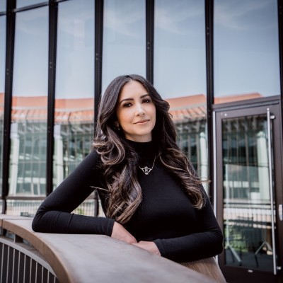 Deena Shakir (Lux Capital) / VC Breakdown & Contact